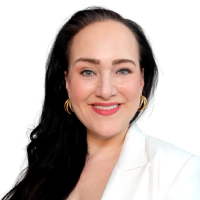 Eğitimcilerimizle tanışın – Liderlik Akademisi – JIFU